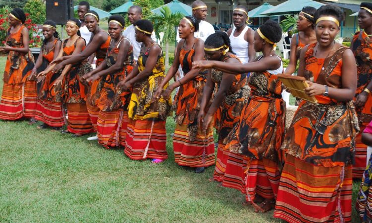 Culture - language and attires in Uganda | Uganda Safaris Tours